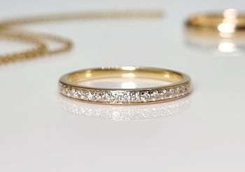 BEAUTIFUL 9ct Yellow Gold Diamond Set Wedding Ring | Jewellery Past and ...