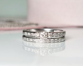 LOVELY 9ct White Gold Diamond Engagement & Wedding Ring Twin Set ...