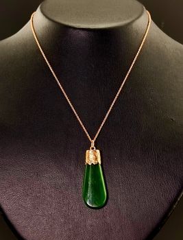 EDWARDIAN 9ct yellow Gold Nephrite Jade Fob Pendant. | Jewellery Past ...